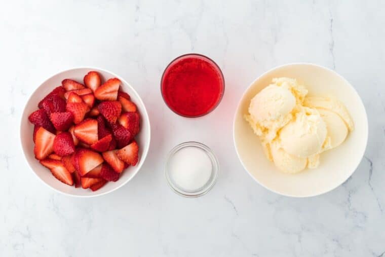 Strawberry Float - Grandbaby Cakes