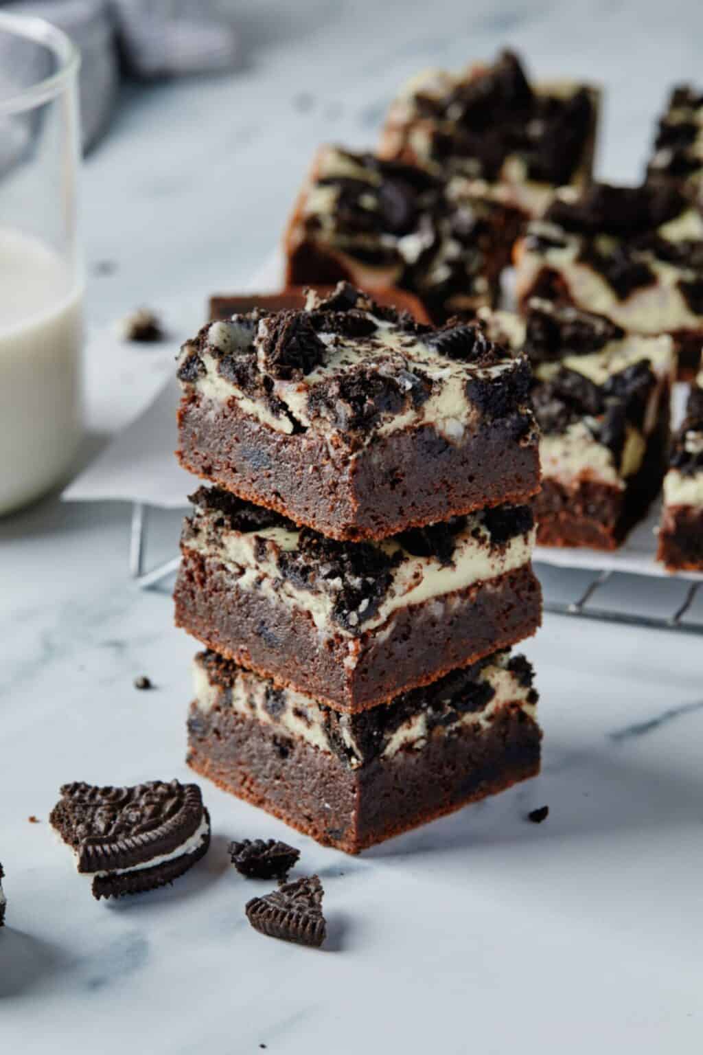 Oreo Bars {Brownie and Cheesecake Layers in One!} - Grandbaby Cakes