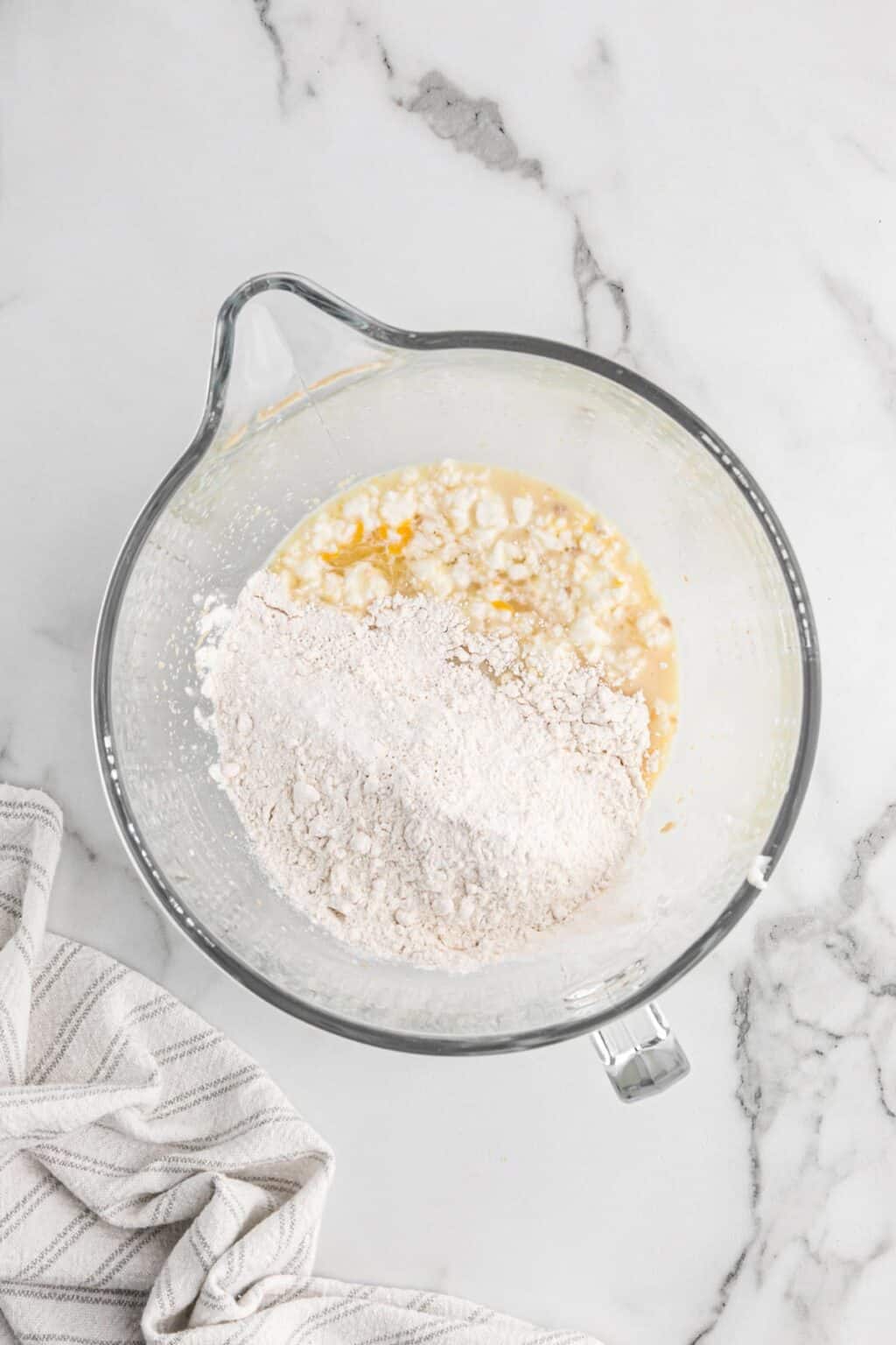 The BEST New Orleans Beignets Recipe - Grandbaby Cakes