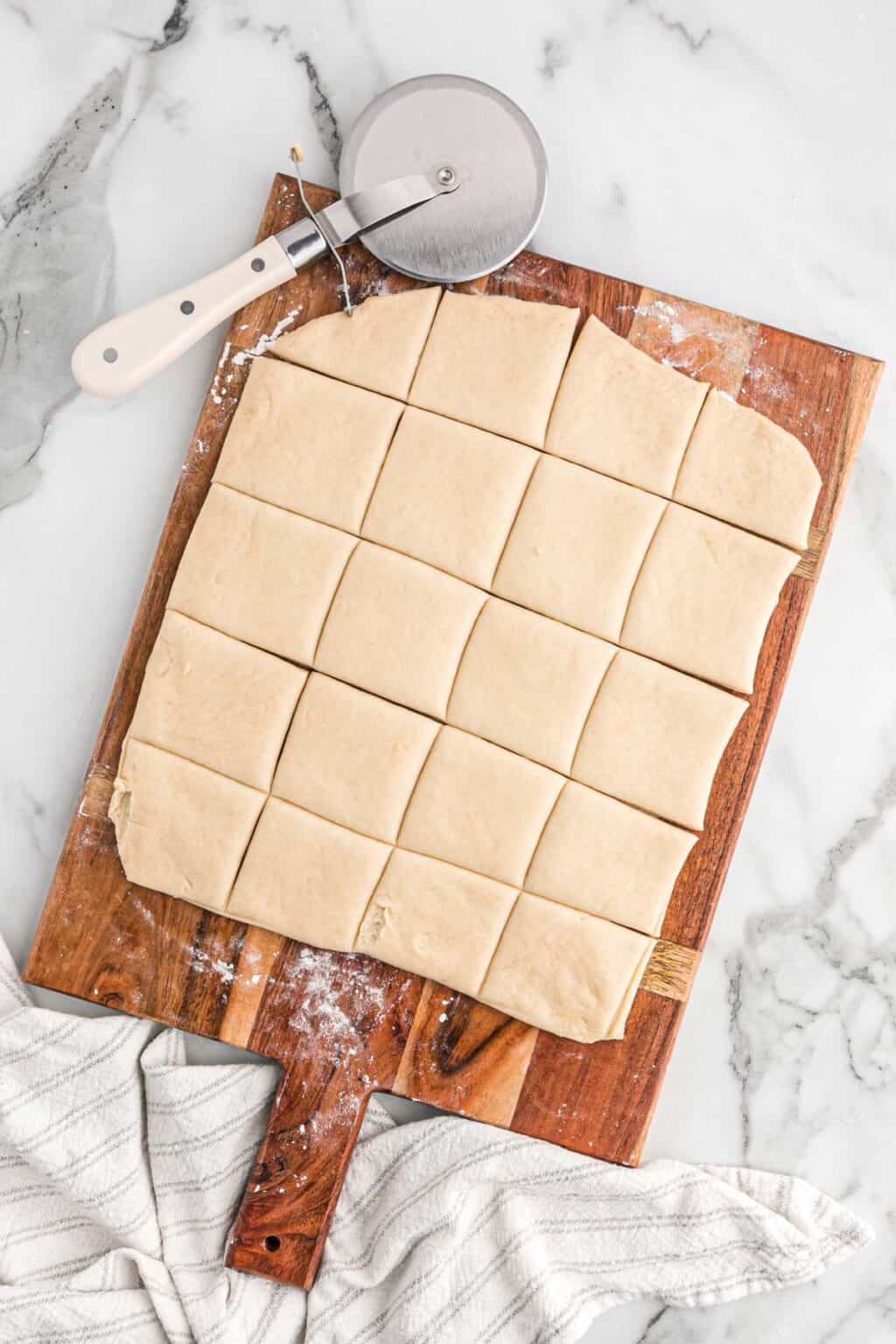 The BEST New Orleans Beignets Recipe - Grandbaby Cakes