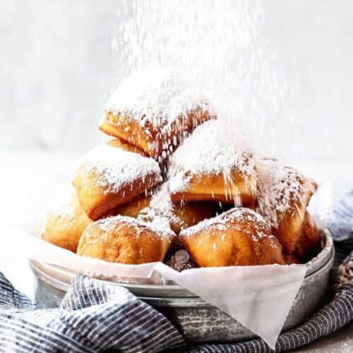 The BEST New Orleans Beignets Recipe - Grandbaby Cakes