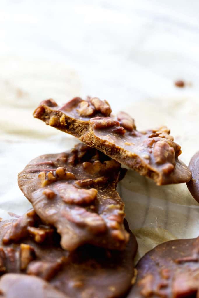 Pralines Recipe (Classic Southern Pecan Pralines!) - Grandbaby Cakes