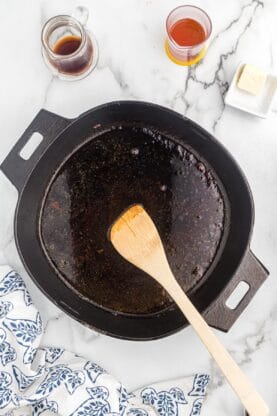 Simple Red Eye Gravy Recipe {With County Ham!}