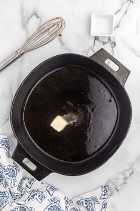 Simple Red Eye Gravy Recipe {With County Ham!}