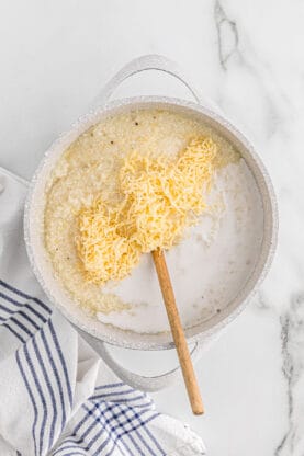 Cheese Grits {Quick Grits Recipe!} - Grandbaby Cakes