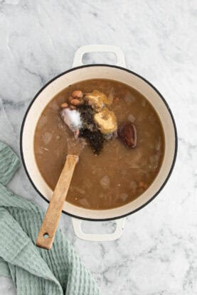 Mama's Southern Pinto Beans Recipe {Ham Hocks Included!}