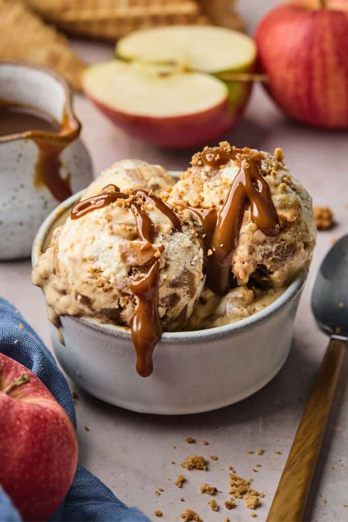 Apple Pie Ice Cream (No-Churn!) - Grandbaby Cakes