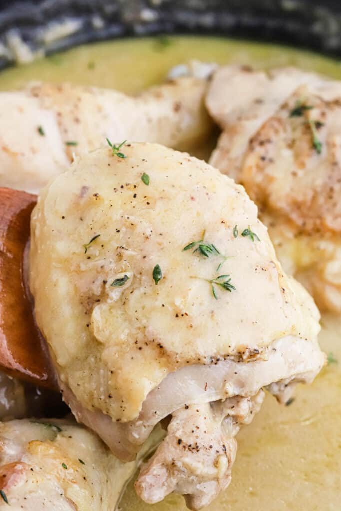 Easy Chicken and Gravy {30-Minute Meal} - Grandbaby Cakes