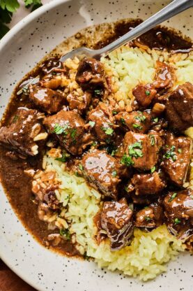 Tender Beef Tips and Gravy Melt-In-Your-Mouth