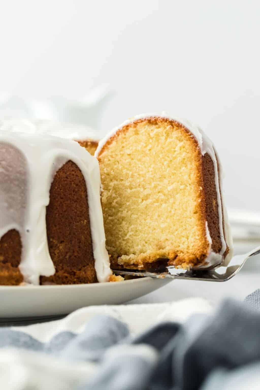 Melt-In-Your-Mouth Million Dollar Pound Cake - Grandbaby Cakes