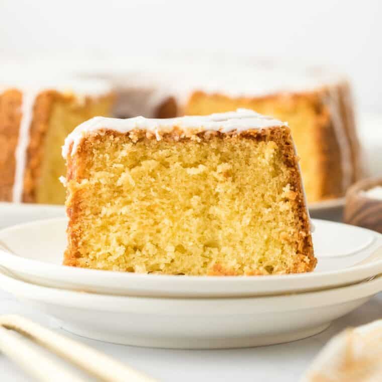 Louisiana Crunch Cake - Grandbaby Cakes